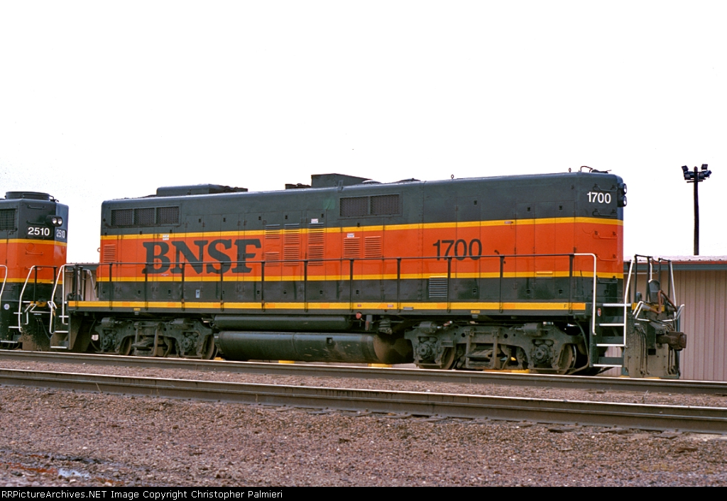 BNSF 1700